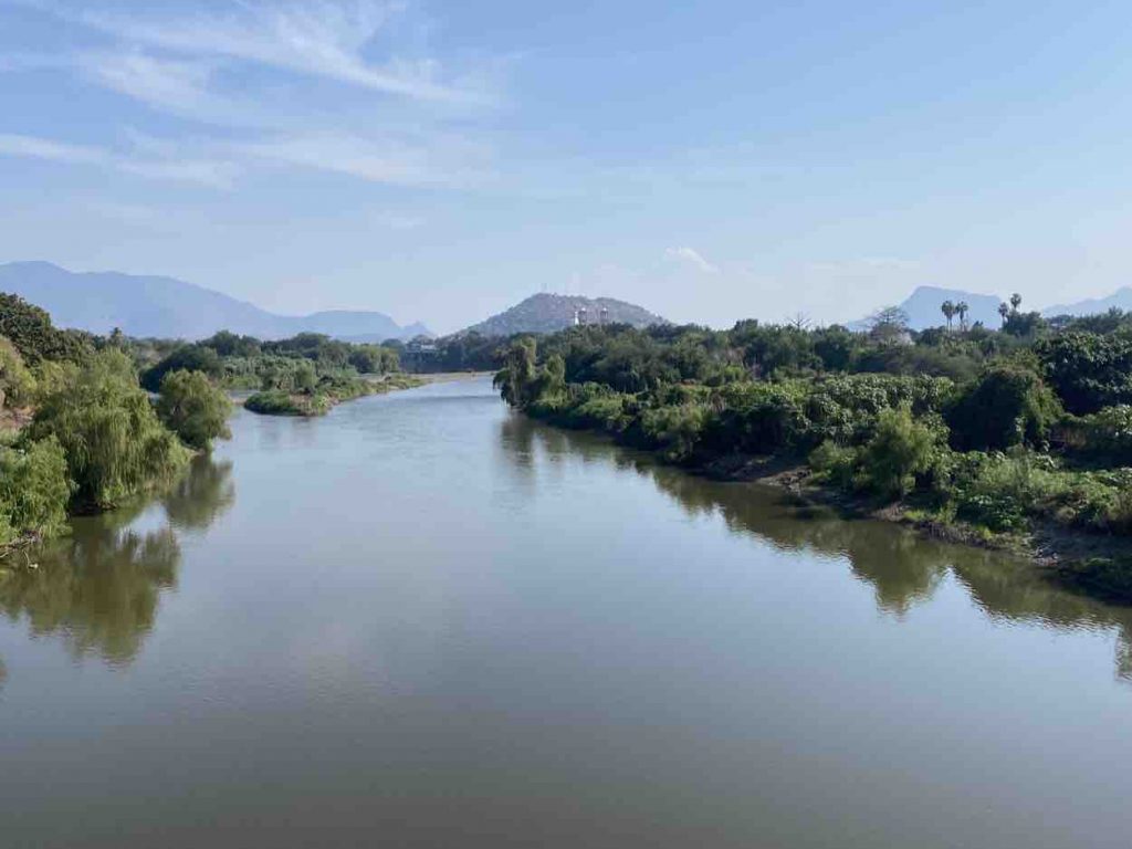El drenaje de Altamirano se descarga directo al río Cutzamala desde ...