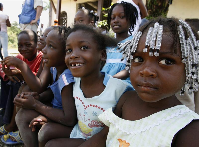 Niños afroamericanos e hispanos son los que más adversidades sufren en ...