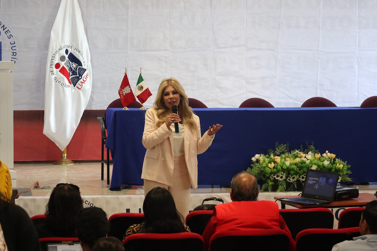 Pese a leyes, avanza poco el derecho de las mujeres a acceder a la ...