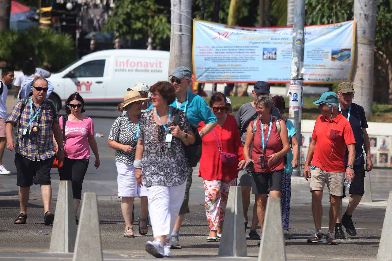 Llegan 600 pasajeros, la mayoría alemanes, en el segundo crucero del ...