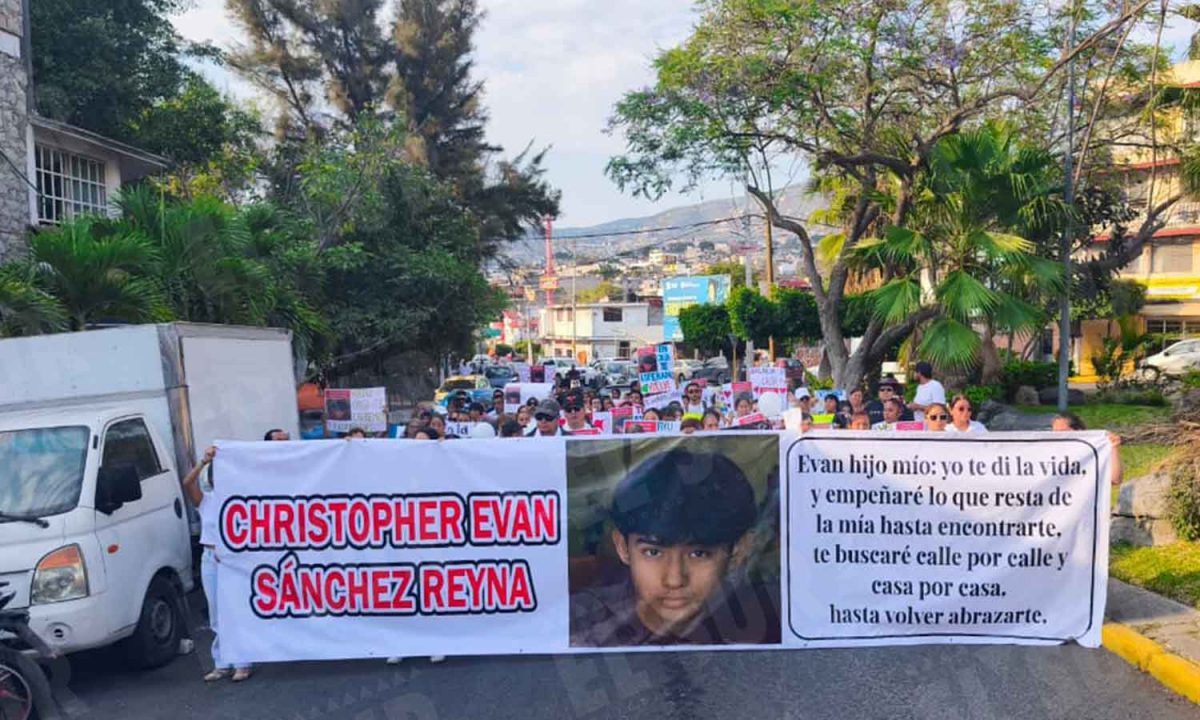 Marchan en Chilpancingo para exigir la búsqueda de un joven ...