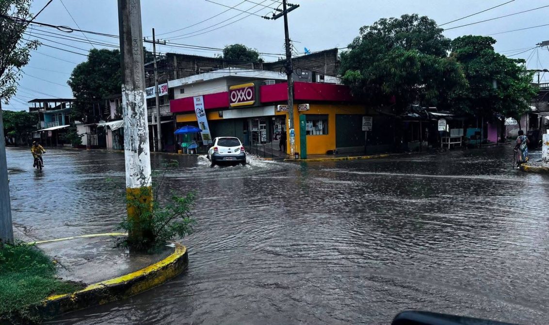 Acapulco, en semáforo rojo ante la llegada de la tormenta tropical ...