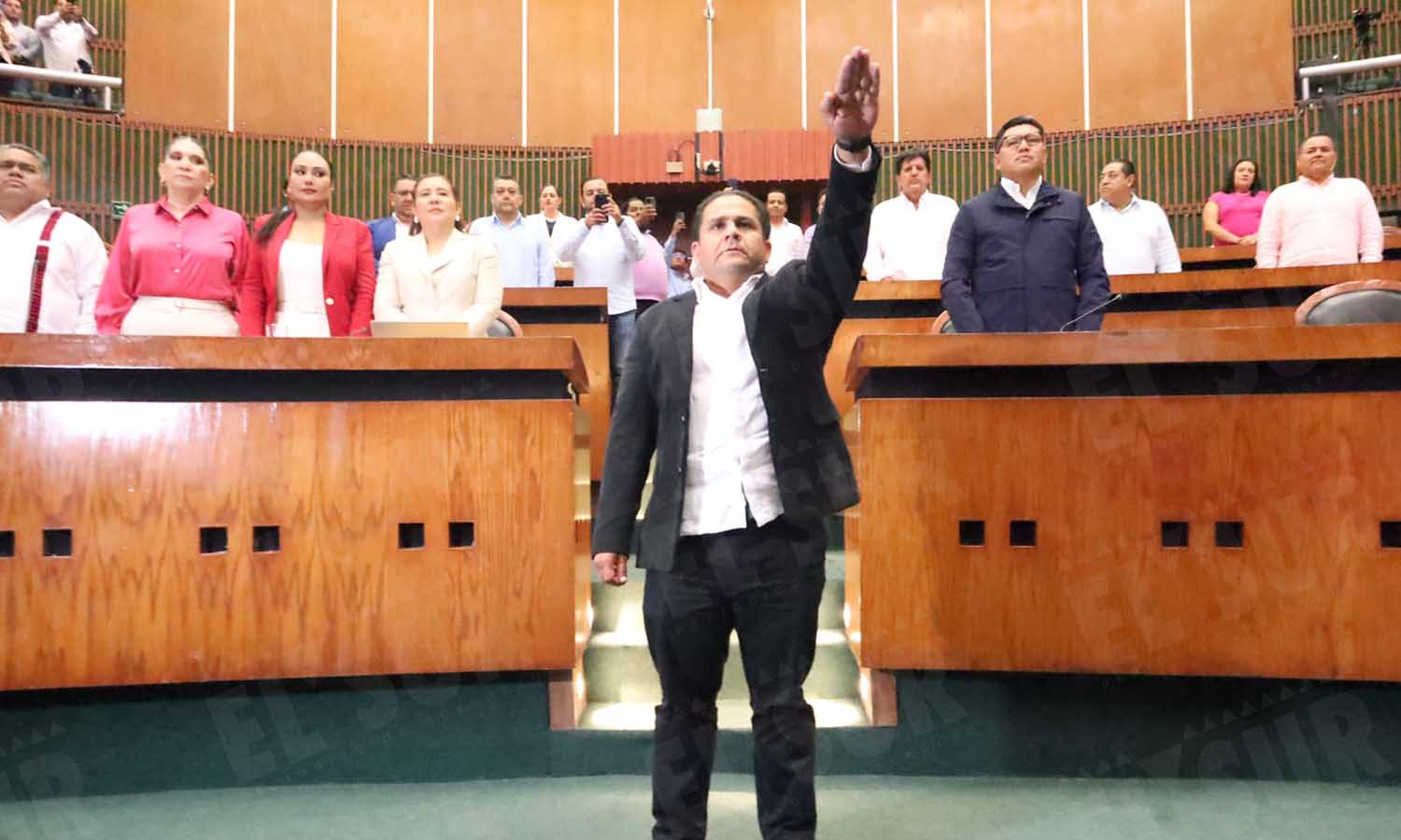 Rinde protesta Joaquín Badillo como nuevo líder del Congreso estatal ...